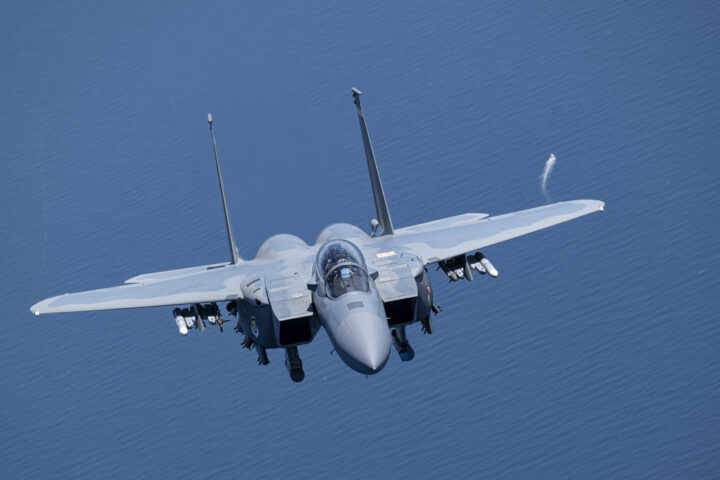 The USAF’s 10-year fighter plan defines a 1,558 low-risk fleet ...